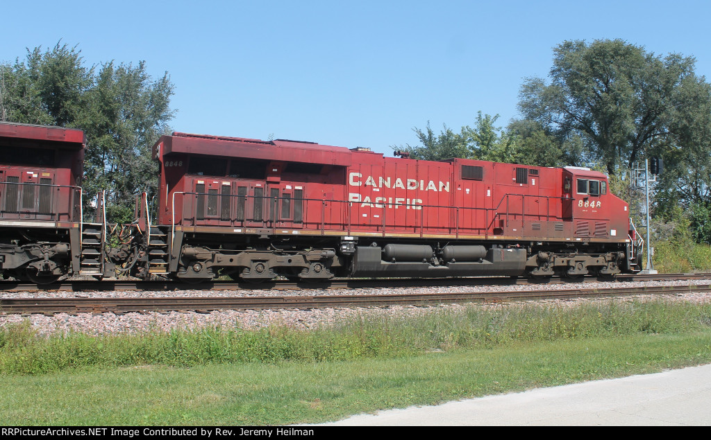 CP 8848 (2)